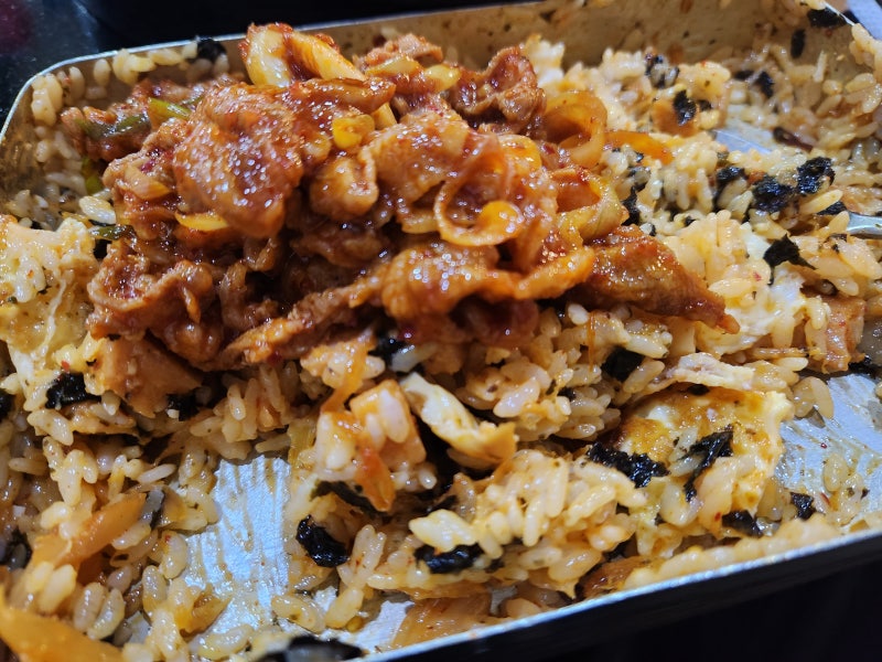 가산디지털단지 한식 점심 메뉴로 자주 찾는 부자 아지매에서 제육볶음과 옛날 도시락 맛있게 먹고 왔어요 대륭포스트타워 6차