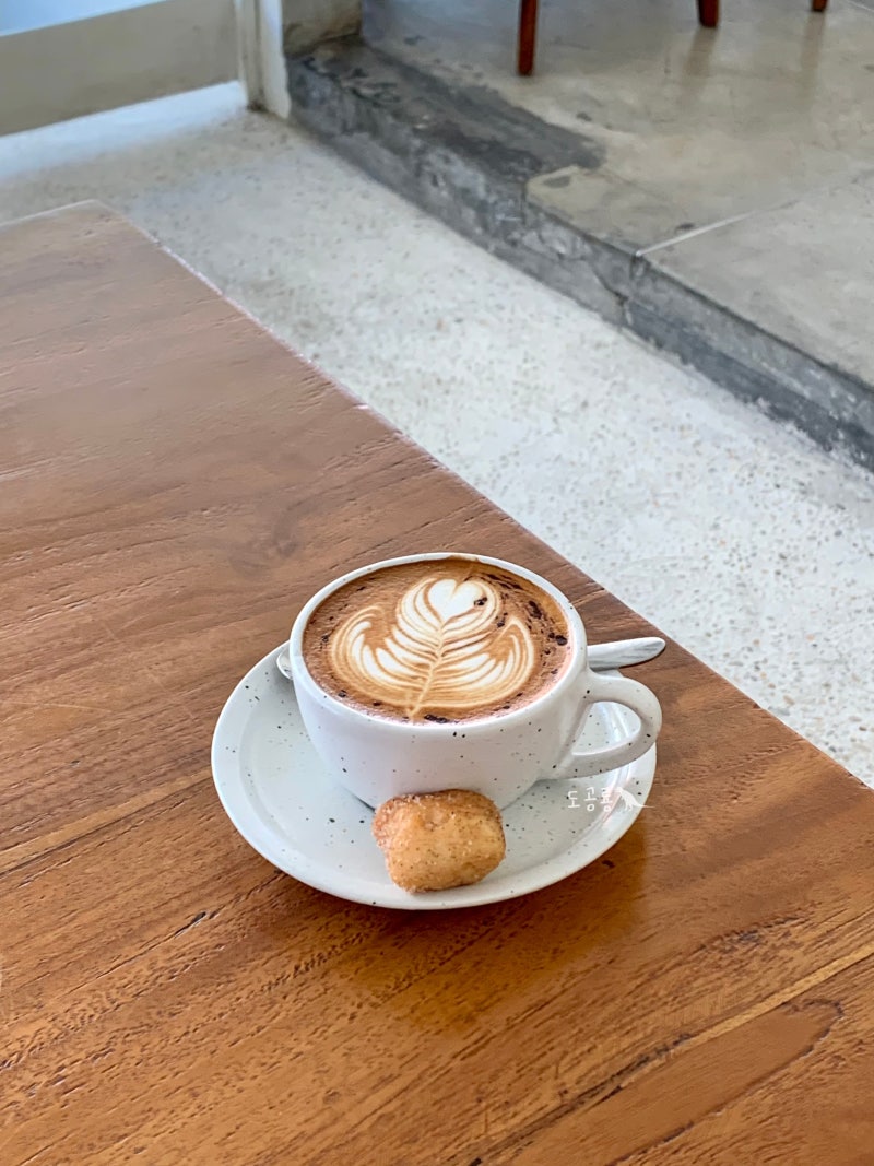 선데이 모닝 인 발리 브라와 - 브런치 카페 베이크드 브라와 BAKED BERAWA, 데일리 그라인드 Daily Grind ...