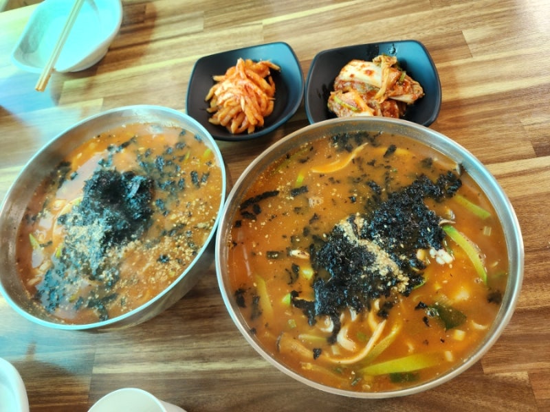 양양 하조대 해변 근처 맛집 장가네 칼국수 Feat 하조대 해변 파라솔 튜브 대여와 샤워장 네이버 블로그