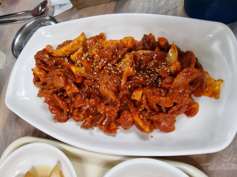 보라매병원역 해태 타워 맛집 만나보라 쌈밥집 불 맛나는 오삼불고기 찐 맛집 네이버 블로그
