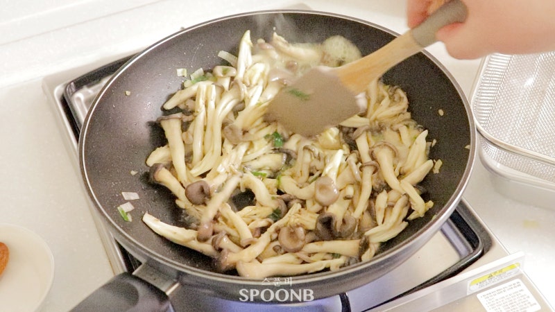 버섯 요리 I 참타리 느타리 버섯 볶음 만들기 반찬 만드든법 나물 황금레시피 네이버 블로그