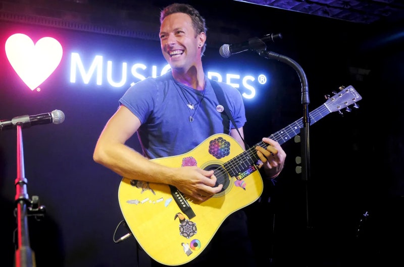 콜드플레이, Coldplay - A Sky Full of Stars 가사, 해석 (하늘을 수 놓은 별만큼 넌 아름다워 ...