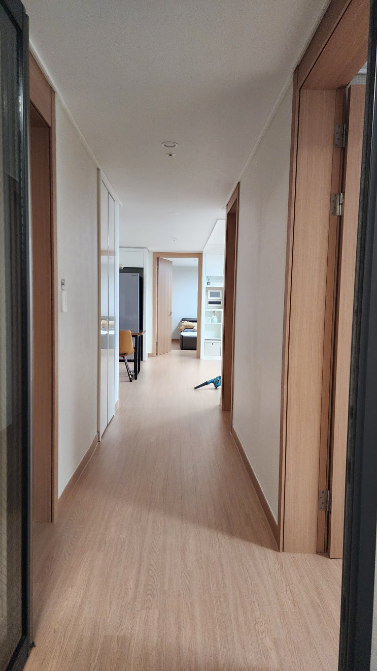 오산 세교 호반써밋 라포레 아파트 입주를 축하합니다 Feat싱크대 펜트리 화장대 문틀 문짝 몰딩 붙박이장 No 647 2