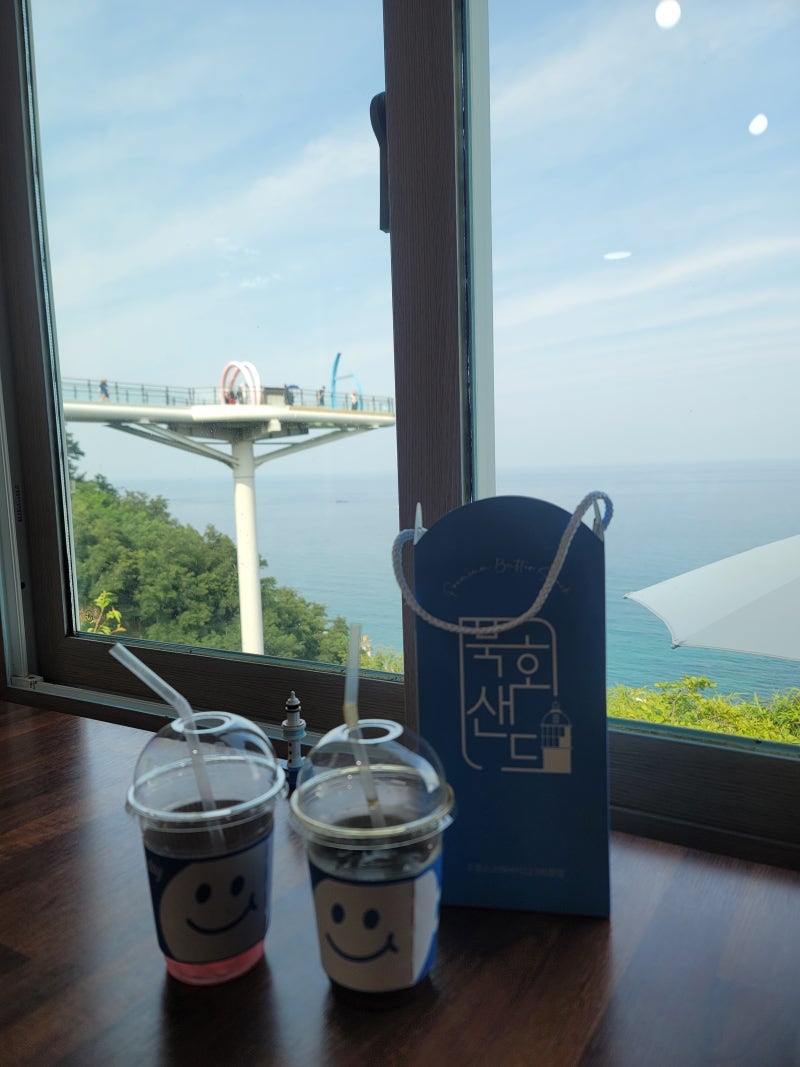동해 묵호항 카페 등대카페 탁트인 오션뷰 묵호샌드 추천 네이버 블로그