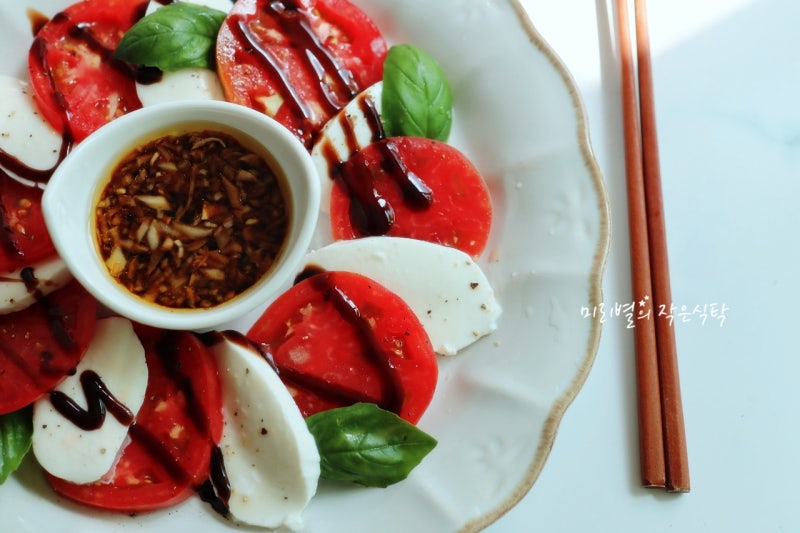 토마토 카프레제 샐러드 치즈 토마토 카프리제 만들기 발사믹소스 만들기 네이버 블로그