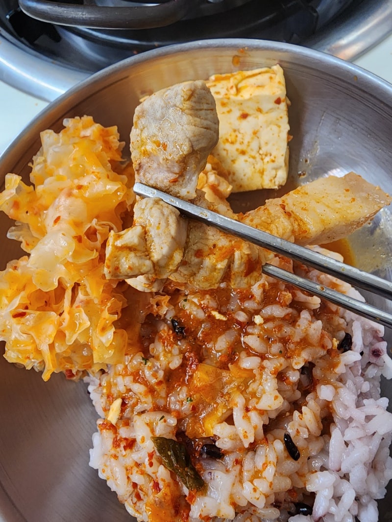 안산 김치찌개 맛집 추천 고기가 듬뿍 양이 많은 초부리김치찌개 안산점 네이버 블로그