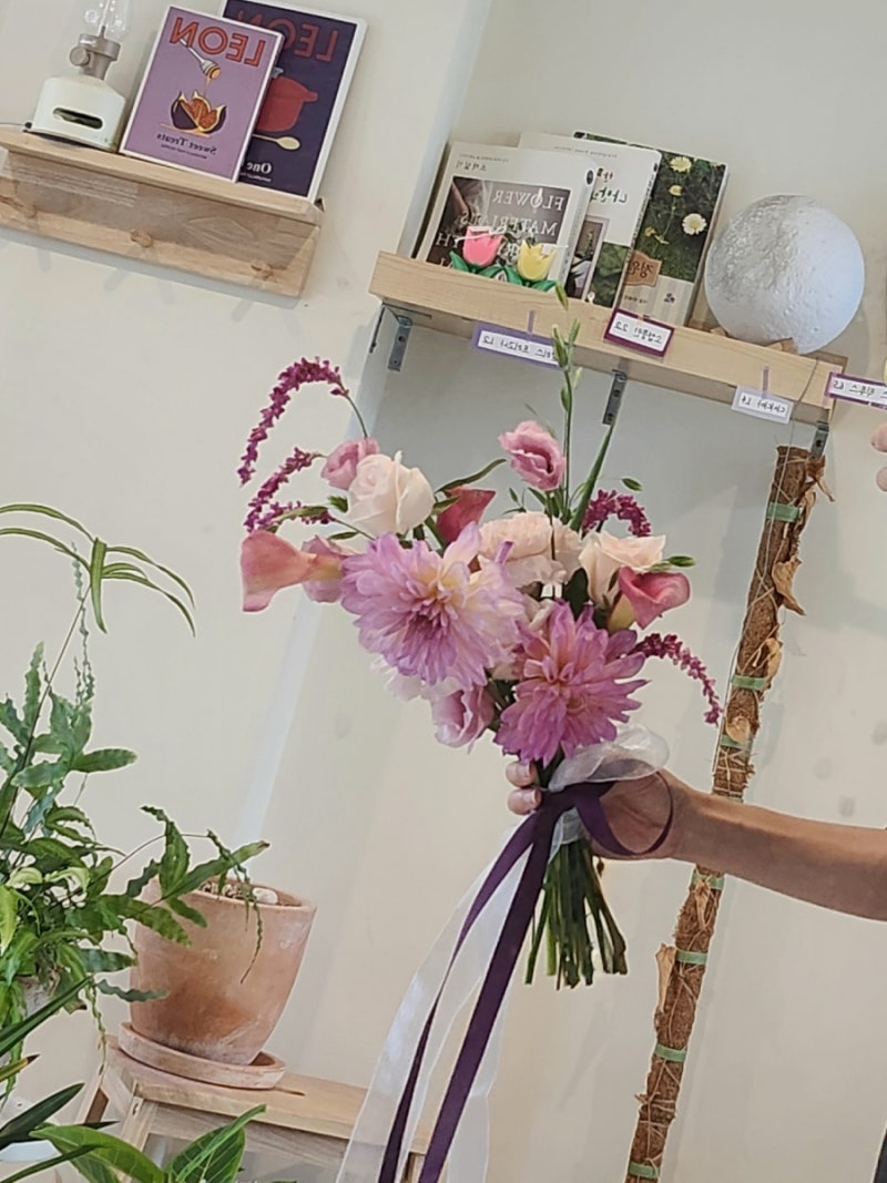 김해꽃집장유꽃집율하꽃집 다알리아 촬영 부케 네이버 블로그