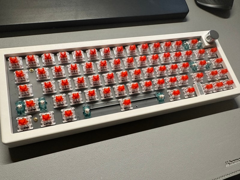 알리 가성비 핫스왑 기계식 키보드 GMK 67 두번째 구매(feat. 알루미늄 테이프로 스테빌 소음 줄이는 법) : 네이버 블로그