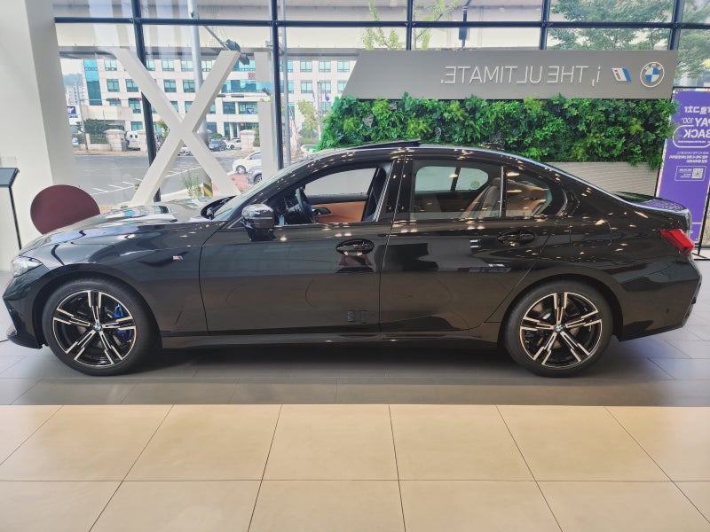 BMW 3시리즈 320i MSP 로 BMW 입문하자! 블랙 사파이어 전시중! : 네이버 블로그