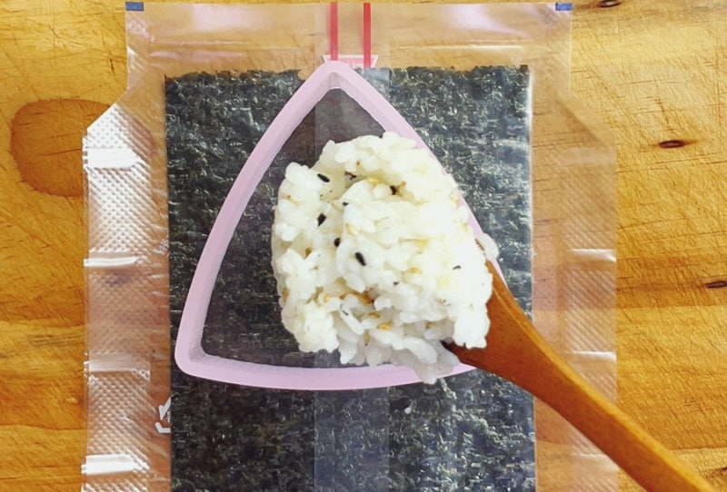삼각김밥 싸는법 삼각김밥틀로 참치마요삼각김밥 만들기 속재료 간단한 김밥맛있게싸는법 네이버 블로그