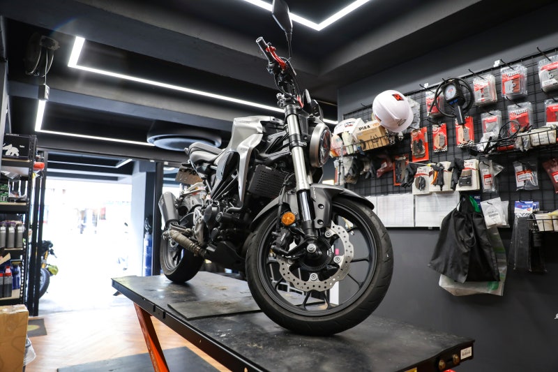 Honda 혼다 Cb300r 쿼터급 바이크 바이크타이어 전문점 브라더모터스 피렐리 디아블로 로쏘스포츠 로쏘3 오토바이타이어 교환
