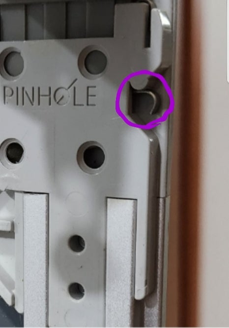 핀홀협력업체 핀홀 Pinhole 롤러 도어 탈부착 방법 Diy 욕실 슬라이드장 수건장 슬라이딩장 미닫이장 셀프 수리