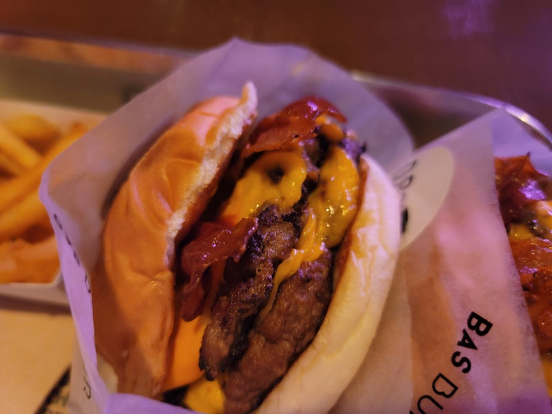 여의도 더현대 수제버거 맛집 바스버거 방문 솔직 후기 네이버 블로그