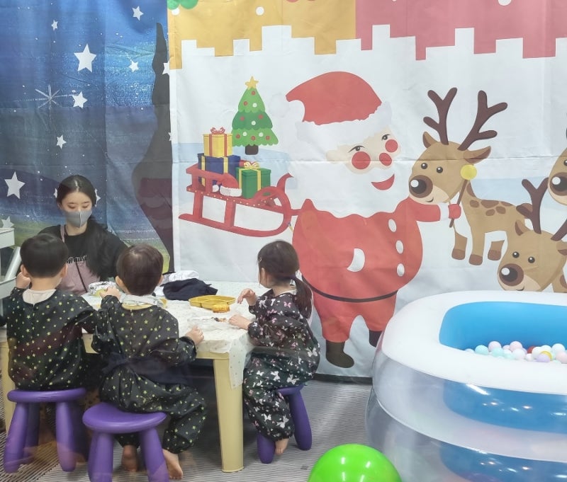 38개월 하남 미사 유아미술체험 퍼포먼스미술 농부체험 야광퍼포먼스 아트히어로 하남미사점 네이버 블로그