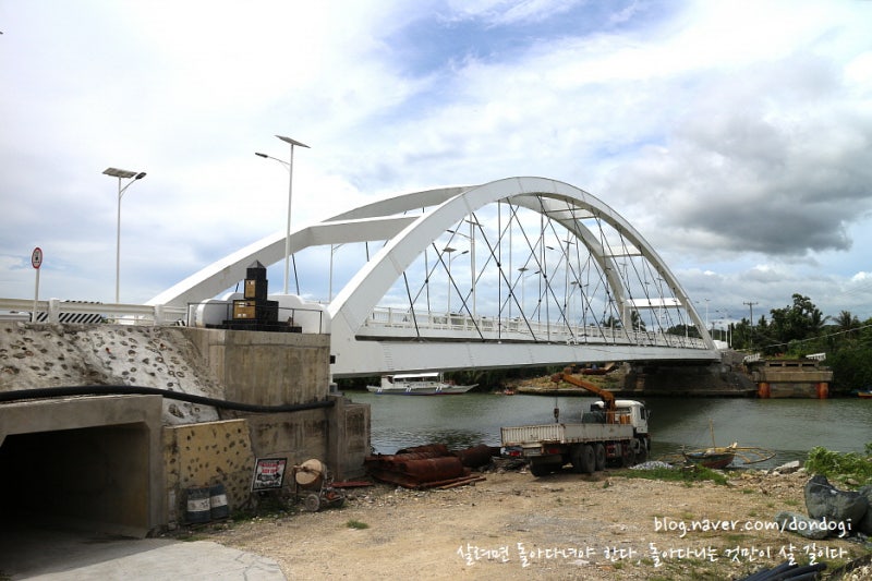 보홀 로복 리버 크루즈(Roboc River Cruise) - 리오 베르데 플로팅 레스토(Rio Verde Floating ...