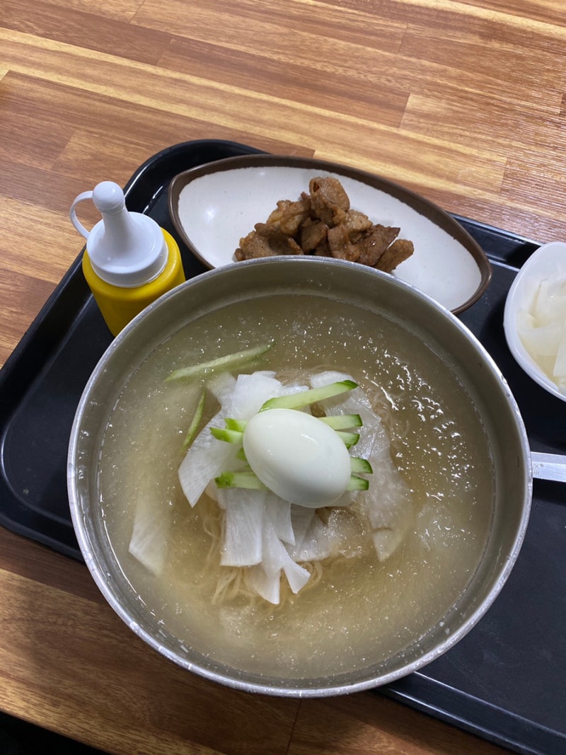 일상 vlog #99: 프로 혼밥러, 떡만두국 비빔밥 삼겹살 등등 : 네이버 블로그