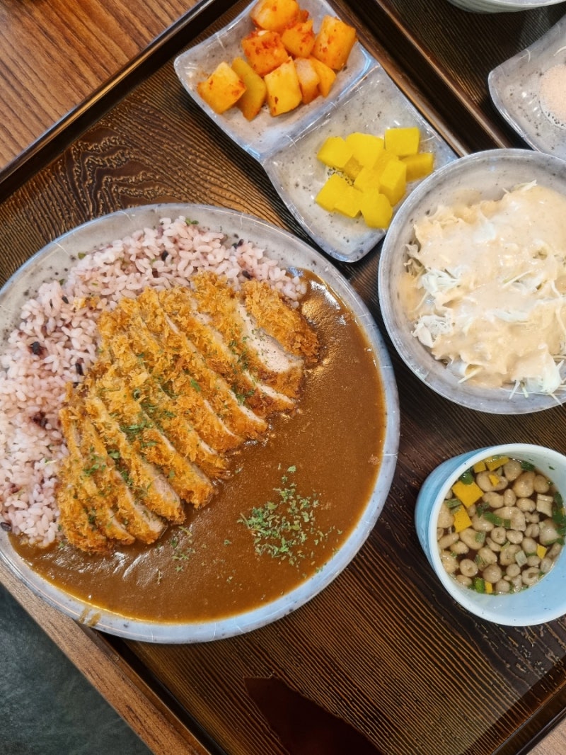 마곡돈까스 유미카츠 푸짐하고 맛있었던 모듬돈까스 카레카츠 맛집 네이버 블로그