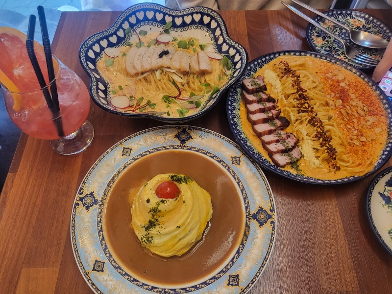 익선동 맛집 익선취향 통삼겹 로제파스타 항정매콤크림파스타 회오리 오므라이스 네이버 블로그