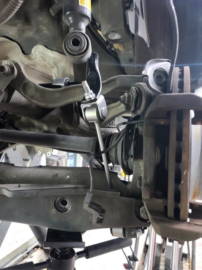 창원 벤츠 S350 수리. 엔진마운트, 플렉시볼 조인트(연탄), 스테빌라이저 부싱, 텐션 스트릿암, 컨트롤암 어셈블리, 타이로드 ...