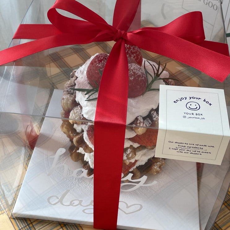 대구케이크맛집 유어박스에서 이쁘고 맛있는 크로플케이크 먹어봤어요!