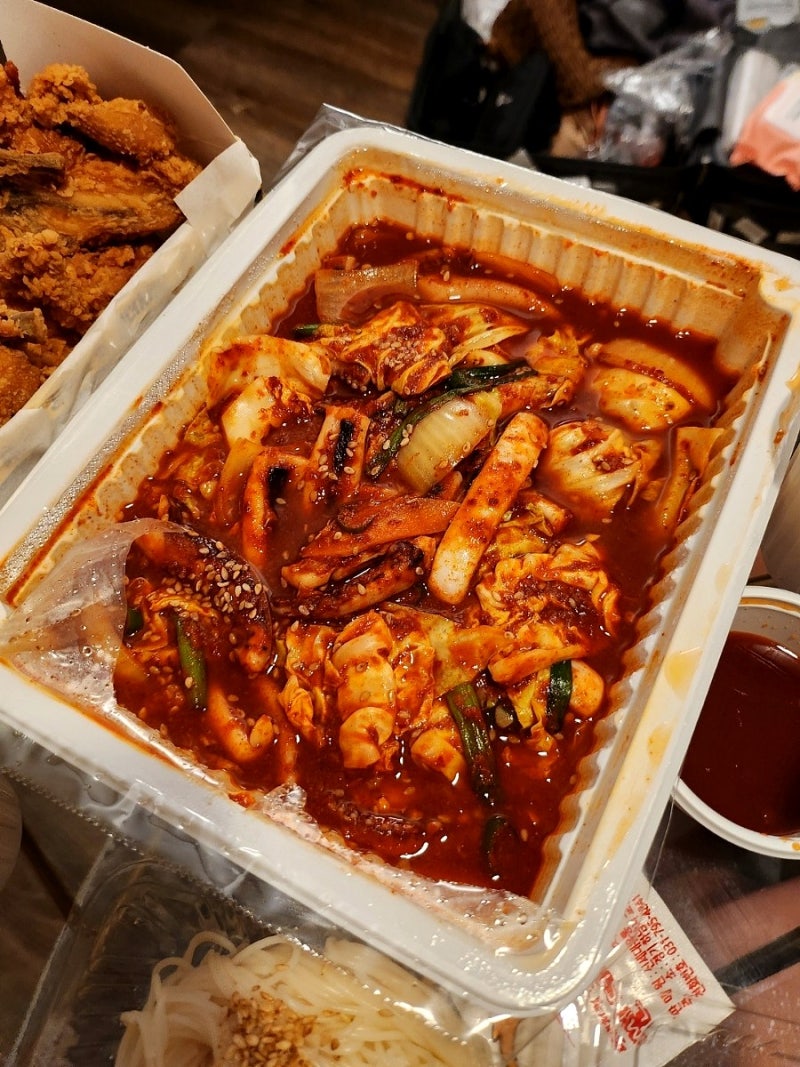 괌 타무닝 괌 여행 후라이드 양념치킨 오징어볶음 한식 포장 배달 점심 저녁 안주 맛집 썬더치킨 Thunder Chicken