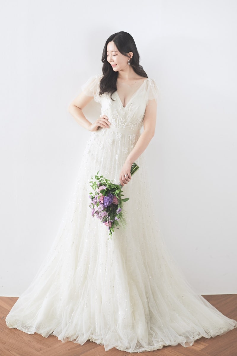 (광안리) 웨딩 스튜디오 모던마인드 촬영전 궁금했던 것들 촬영 후기 포즈추천 드레스 부케 장주혁 본부장님 : 네이버 블로그