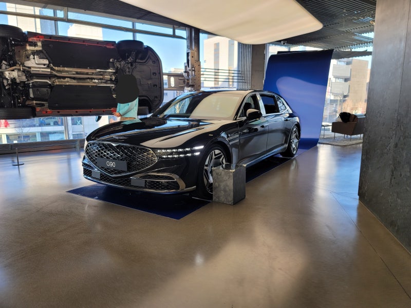 제네시스 G90 LWB 롱휠베이스 내부 4인승 뒷좌석 VIP 시트, 뱅앤올룹슨 오디오 후기 현대모터스튜디오 서울 전시 : 네이버 블로그