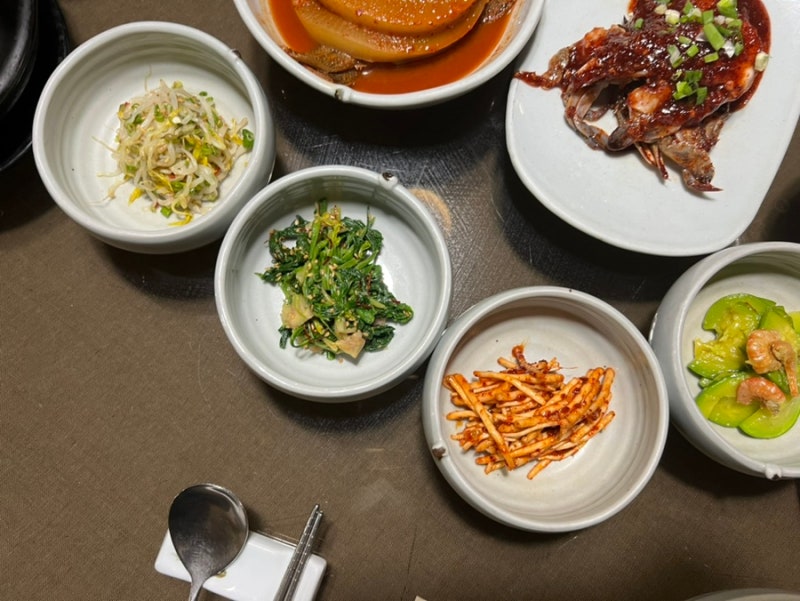 대구신천동맛집 둥지톳밥톳밥 한식 한정식 백반집 밥집 점심식사 추천 식당동구 동대구역 신세계백화점 동대구터미널 현대아울렛