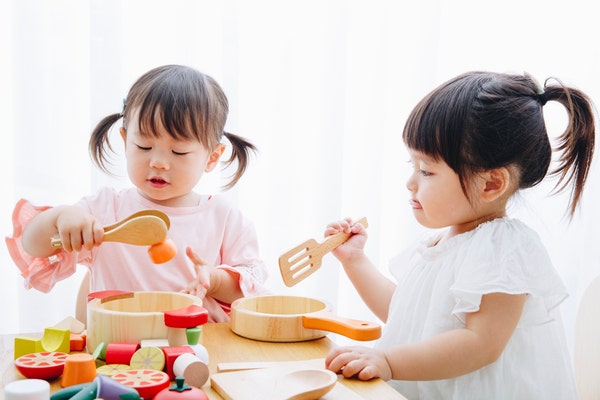 육아백과 떼쟁이 미운네살 떼쓰는 아이 상황별 훈육 방법 싫어병 아니야병 안아병 고집부리는 아기 네이버 블로그