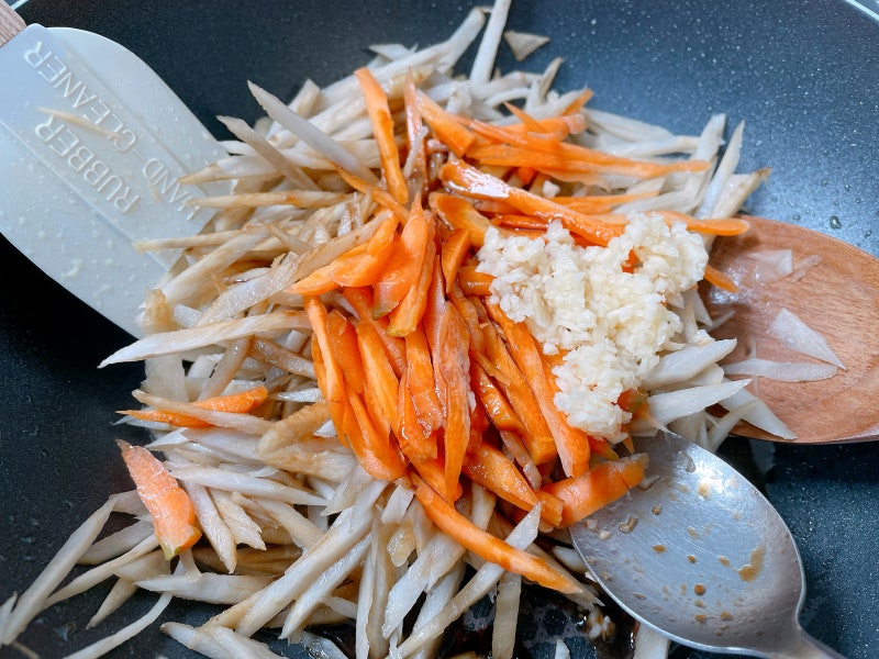 우엉채볶음 조림 만드는 법 아린맛 제거 우엉손질법 밑반찬레시피 요리 네이버 블로그