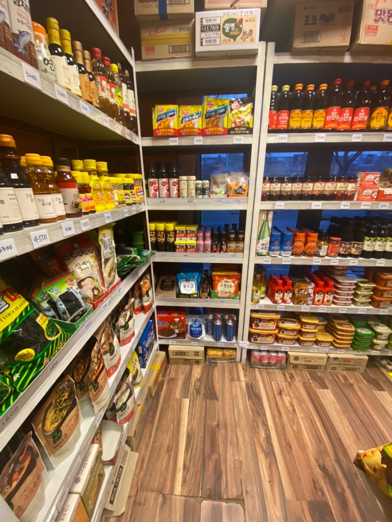 [부다페스트 일상] 뉴가티 역 세계에서 가장 아름다운 맥도날드, Mr.Lee 한인마트, 웨스트엔드 : 네이버 블로그