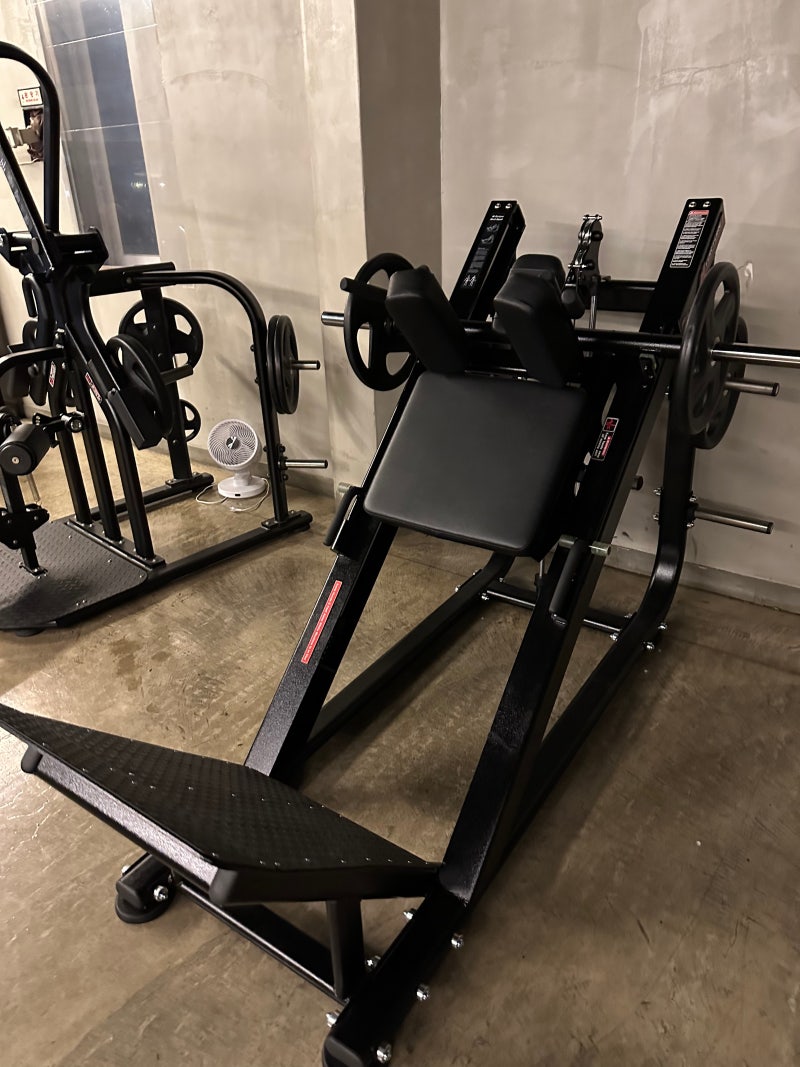 [KGYM헬스장] 뉴텍 핵 스쿼트 머신 입고! : 네이버 블로그
