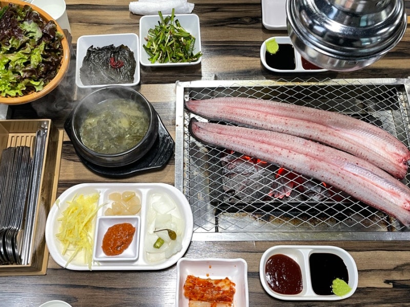 홍대 연남동 맛집 풍천장어 서울 숯불 장어 구이 맛집 내돈내산 웨이팅 예약 가격 네이버 블로그