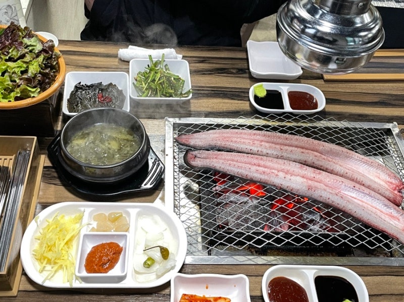 홍대 연남동 맛집 풍천장어 서울 숯불 장어 구이 맛집 내돈내산 웨이팅 예약 가격 네이버 블로그