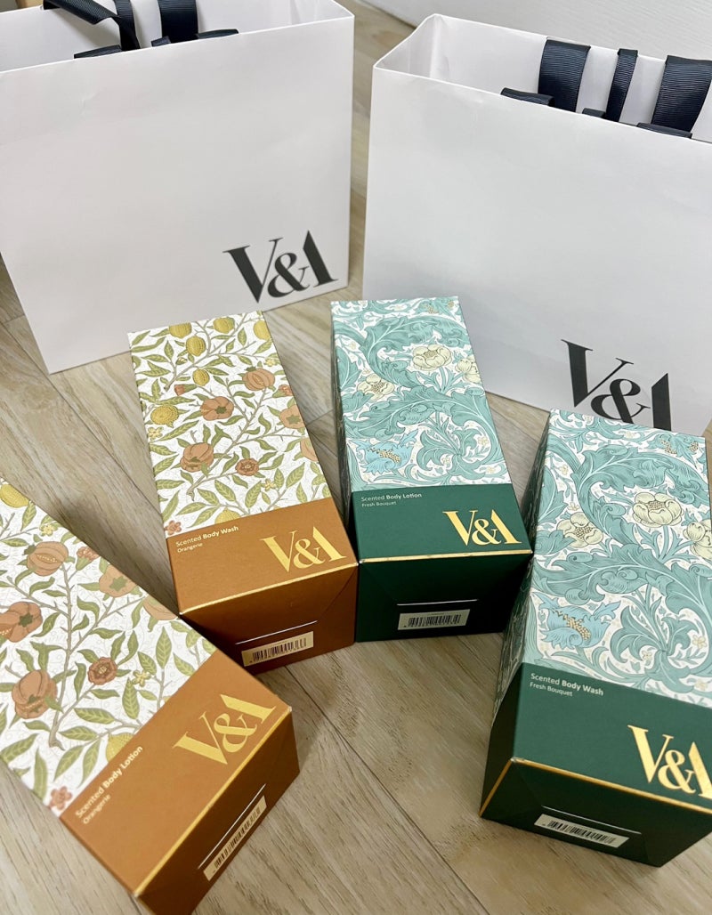Vanda Beauty브이앤에이뷰티 센티드 바디워시 센티트 바디 로션 영국의 분위기 물씬 나는 패키지와 향기