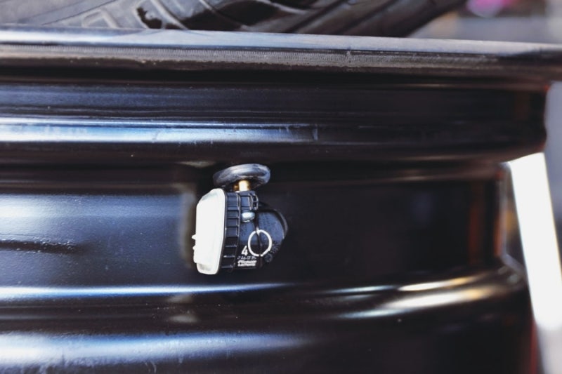 (자동차관리)TPMS 센서란 무엇인가? 타이어 교체시 TPMS 교체 이식비용 발생? TPMS 배터리 교체? TPMS 구조,원리 ...