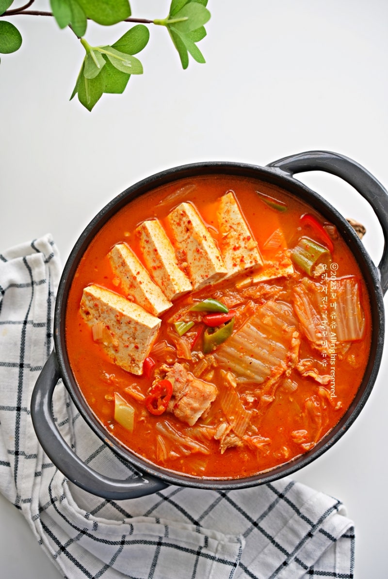 돼지고기 김치찌개 맛있게 끓이는법 실패없는 사골 김치찌개 레시피 찌개종류 네이버 블로그
