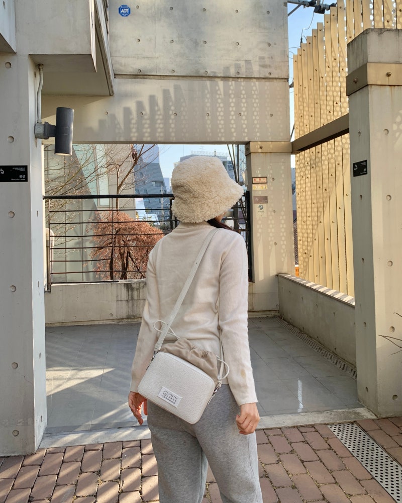 메종 마르지엘라 가방 5ac 여자 명품 카메라백 후기 네이버 블로그