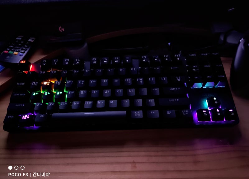 [사용기] 조이트론 LED 텐키리스 청축 스위치 기계식 키보드 JTMK - 200S 게임용 키보드 사용기 : 네이버 블로그