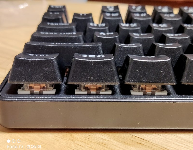 [사용기] 조이트론 LED 텐키리스 청축 스위치 기계식 키보드 JTMK - 200S 게임용 키보드 사용기 : 네이버 블로그