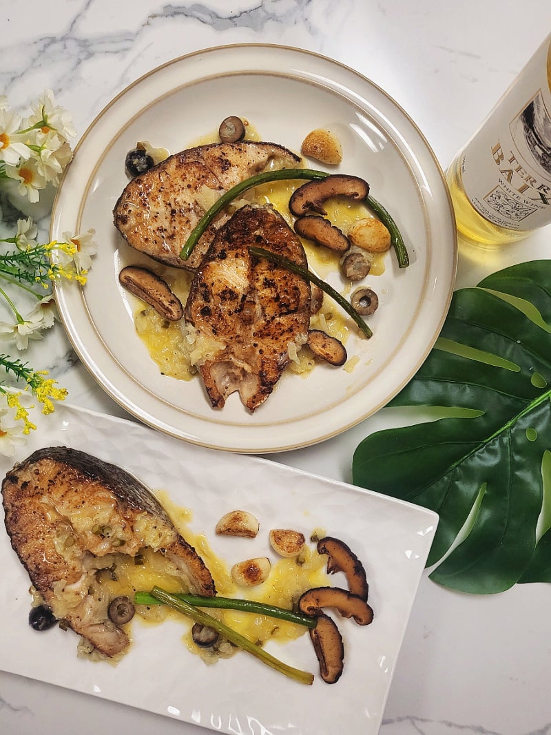 농어스테이크 만드는법 부드러운 흰살생선 농어를 이용한 농어구이레몬버터소스를 곁들여 먹는 생선스테이크 만들기 화이트와인과 잘 어울리는 농어요리 와인안주 네이버 블로그