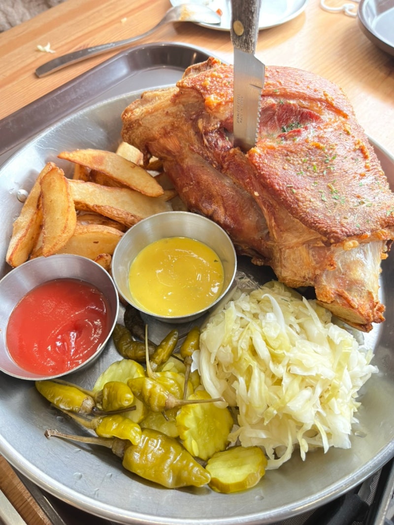 남해 레스토랑 독일 마을 슈바이네학센 소세지 맛집 부어스트 라덴 네이버 블로그