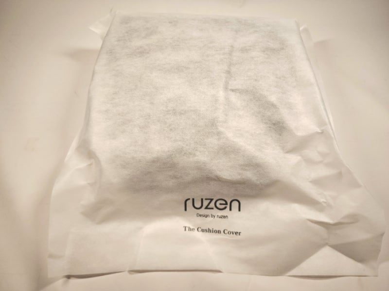 루젠RUZEN 충실 차량용 메모리폼 목베개 :: 목과 경추, 어깨까지 충실하고 편안하게 받쳐주는 장거리 운전자를 위한 필수템 ...