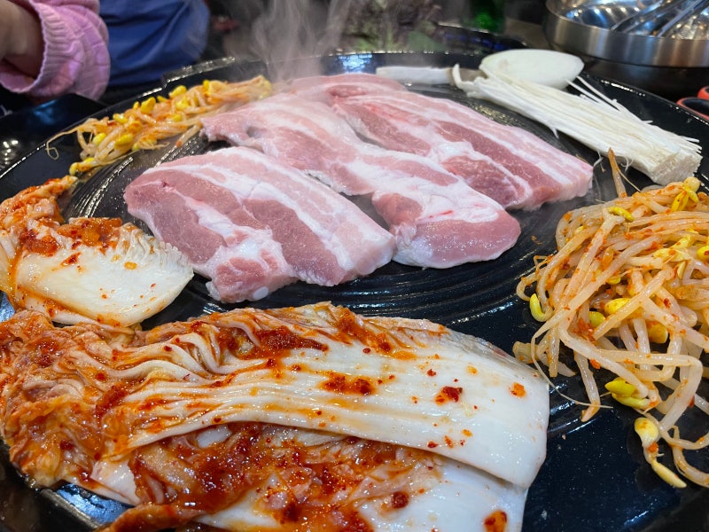 군자역 맛집 솥뚜껑 고기마루 솥뚜껑 삼겹살 찐맛집 인생 삼겹살 등극 네이버 블로그