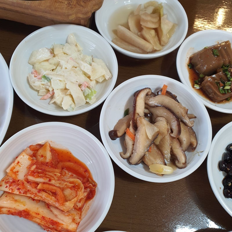 파주 심학산 맛집 돌솥밥 한정식 푸짐한 밥집 둘레길한정식 네이버 블로그