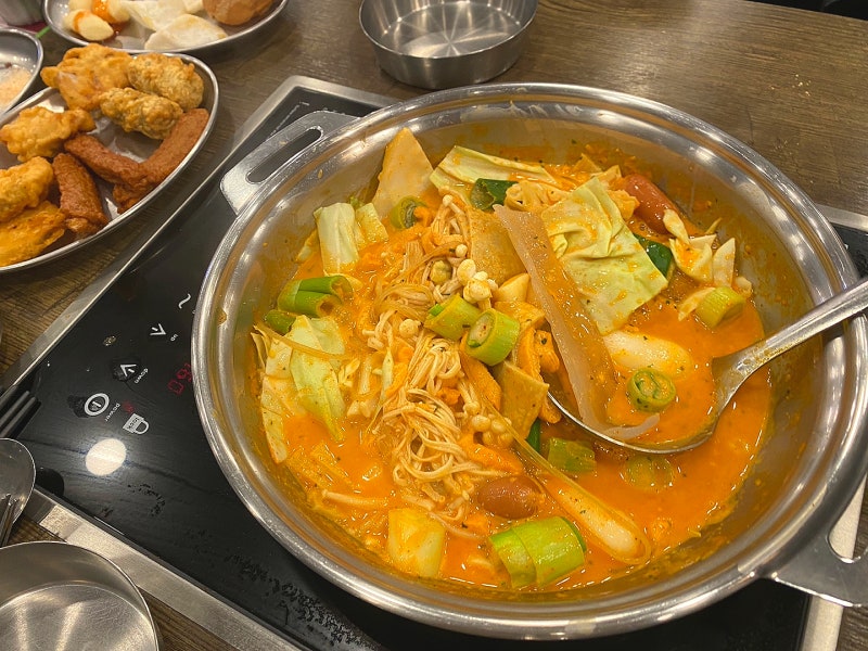 신 구로 Nc엔씨 점심 식사 마뇨떡볶이 무한리필 분식점 추천 및 리뷰 두끼와 양대산맥 네이버 블로그