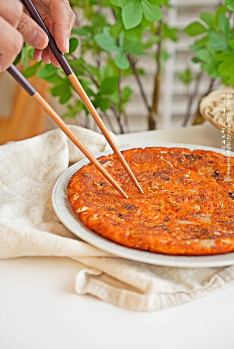 참치 김치전 만드는법 바삭하게 김치부침개 레시피 김치전 칼로리 만들기 김치요리 네이버 블로그