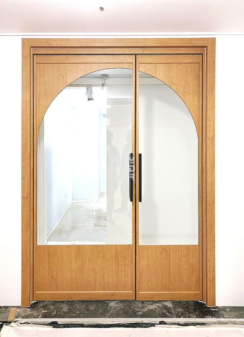 아치 스윙 양방향 여닫이 중문으로 완성하는 화이트/우드 인테리어 : 네이버 블로그