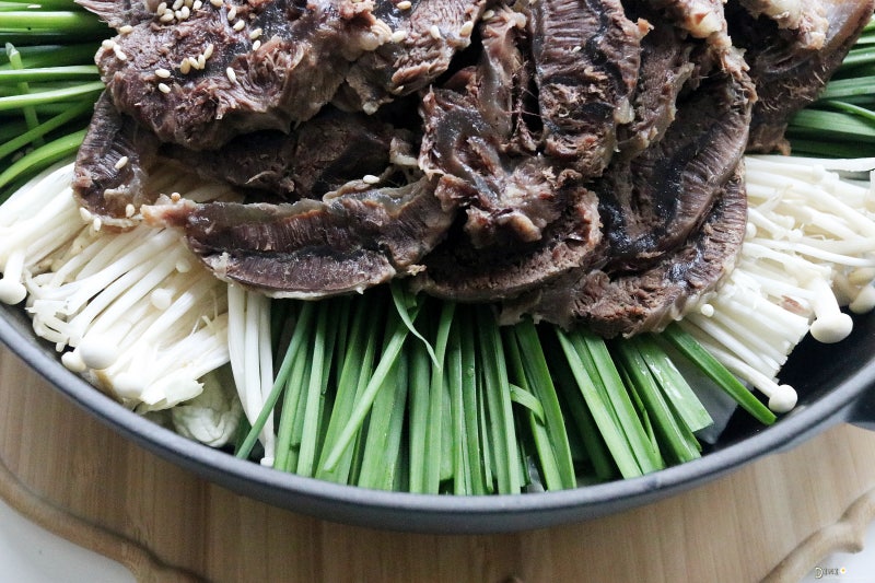 소고기 사태 수육 삶는법 아롱사태 수육 전골 소스 부위 한우사태 요리 네이버 블로그