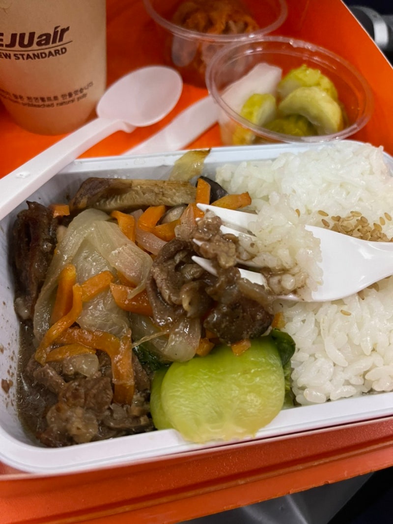23년 태국여행 3년만에 맛보는 제주항공 기내식 커플세트 치맥세트 직접구매 후기 네이버 블로그